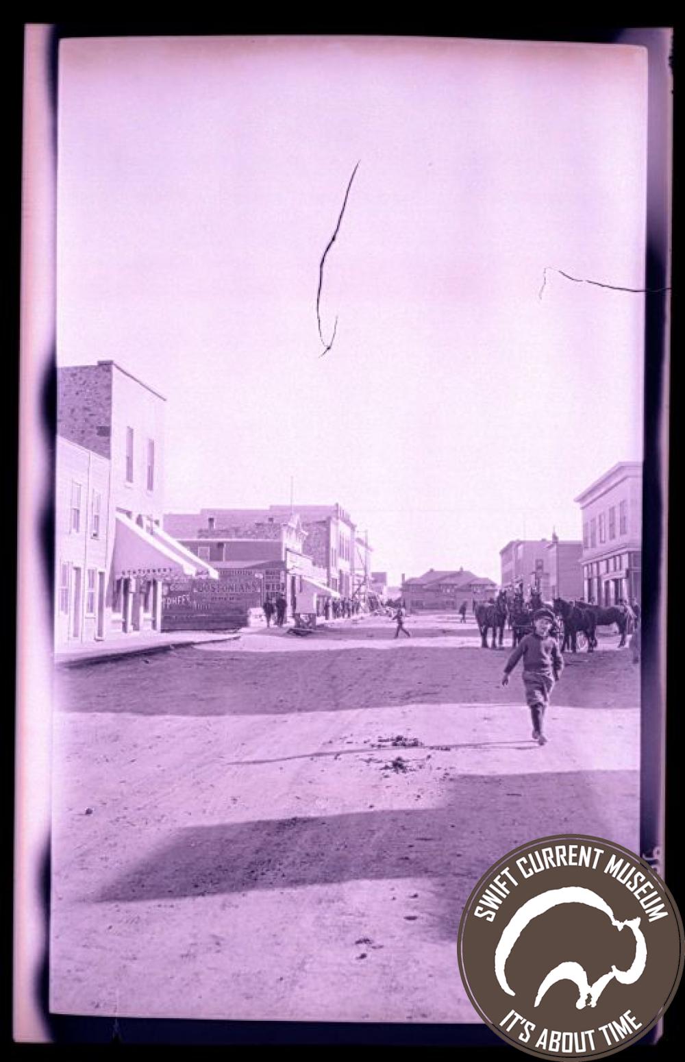 Swift Current Museum : Image/Video/Sound : Central Avenue, Looking ...